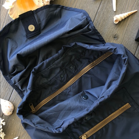 Volcom | Bags | Volcom Backpack | Poshmark